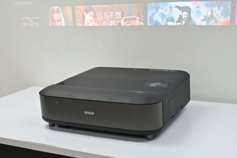 【開箱評測】EPSON EH-LS650 你的第一台家庭影院 4K雷射投影機 內置Android TV - 香港投影